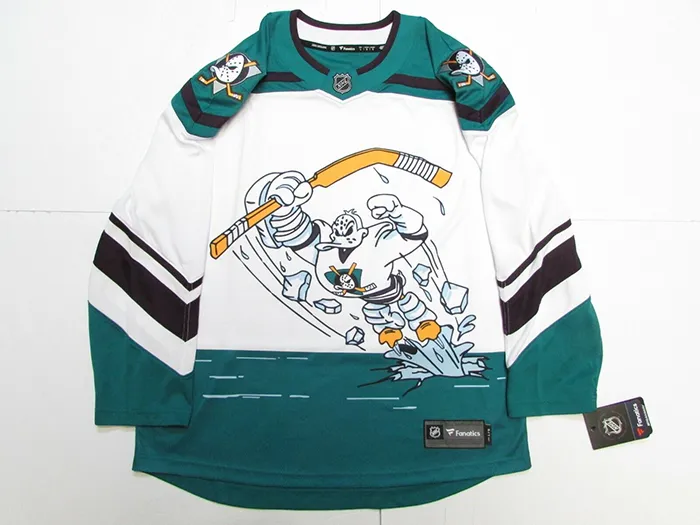 Breaking Down the Anaheim Ducks Reverse Retro Jersey